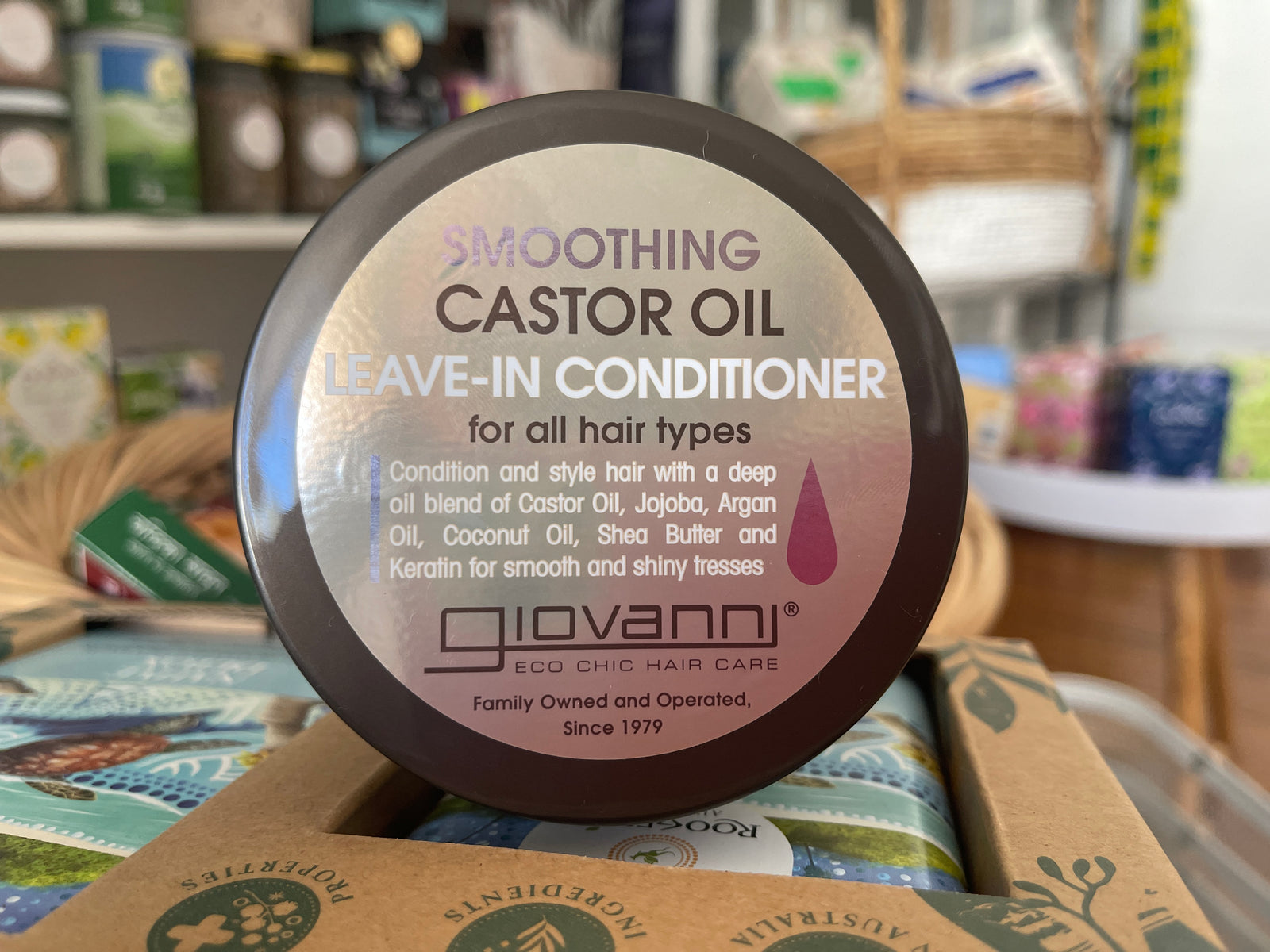 Smoothing Castor Oil Leave-In Conditioner 340ml - Lakshmi Ayurveda
