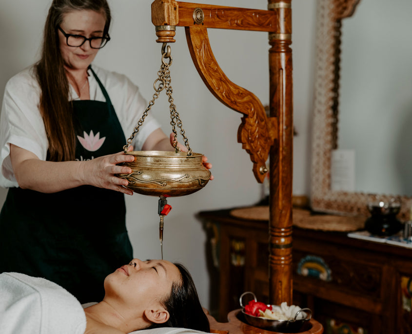 Takradhara - Lakshmi Ayurveda